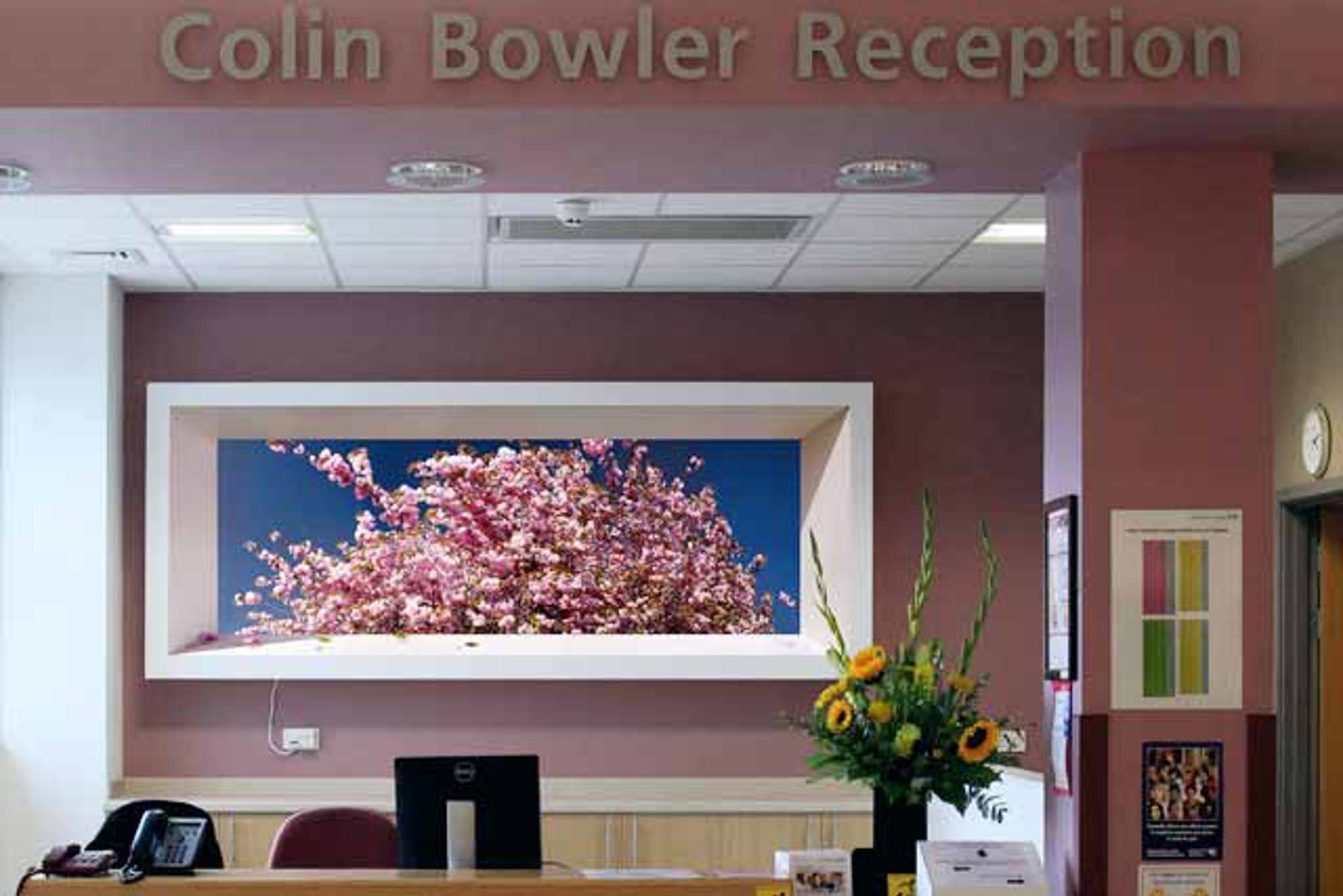 Churchill Hospital: Cancer Centre entrances and reception - artlink ...