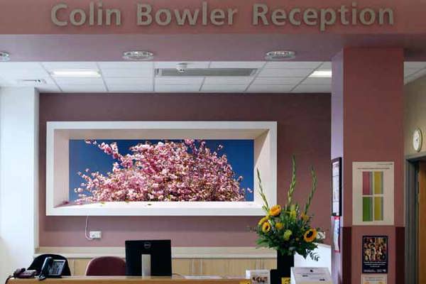 Churchill Hospital: Cancer Centre entrances and reception - artlink ...