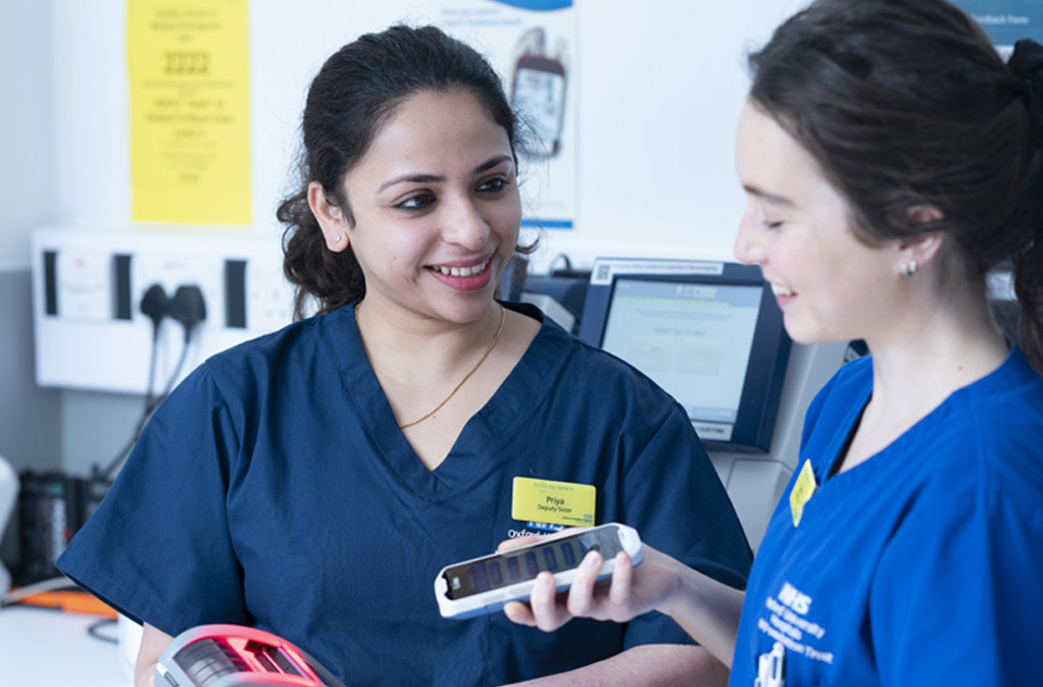 Adult Critical Care Unit - Oxford University Hospitals